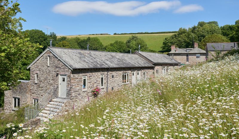 Devon Family Friendly Cottages - Gitcombe Estate